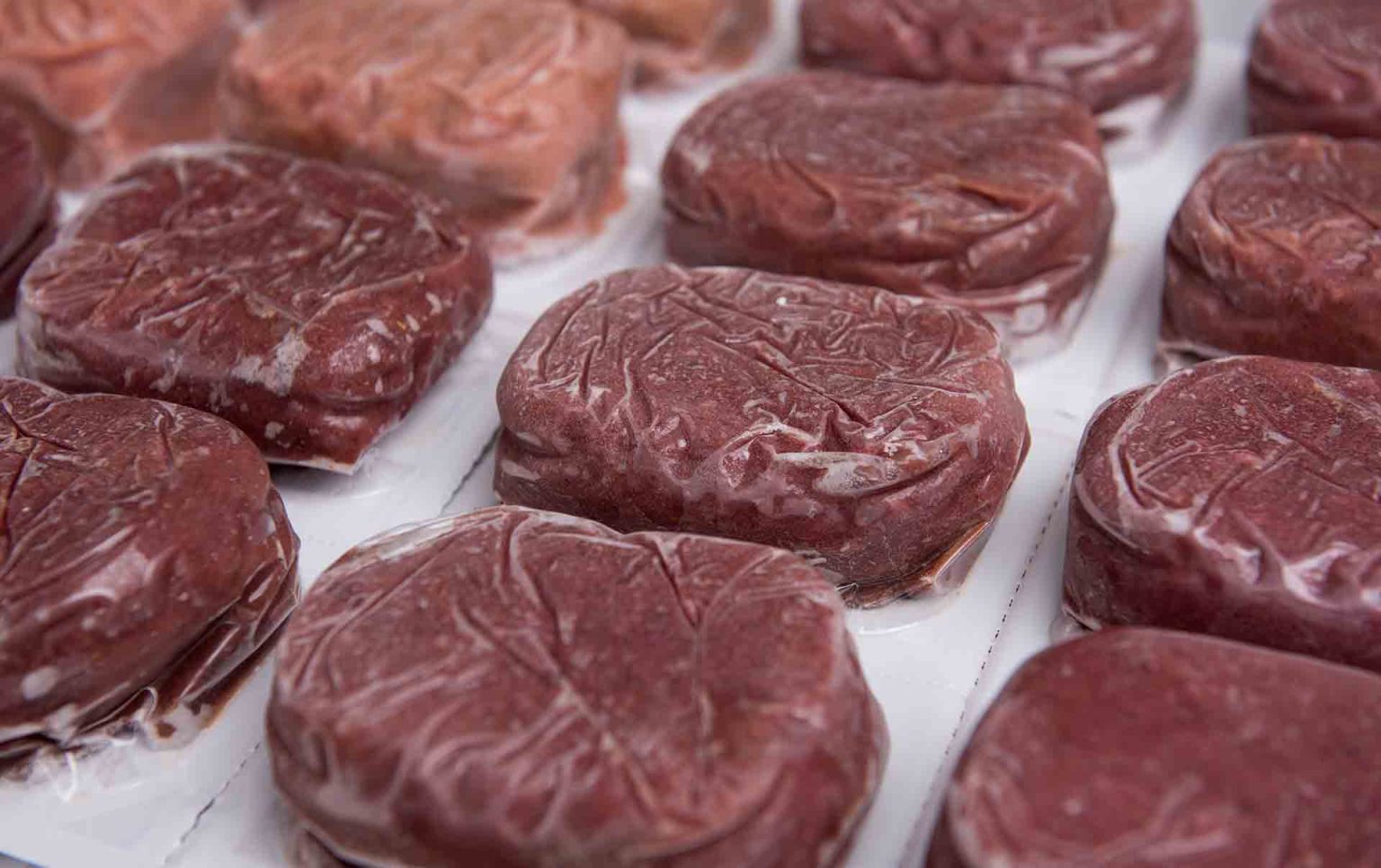 ¿Cuál es la forma correcta de descongelar alimentos? - PAPELMATIC